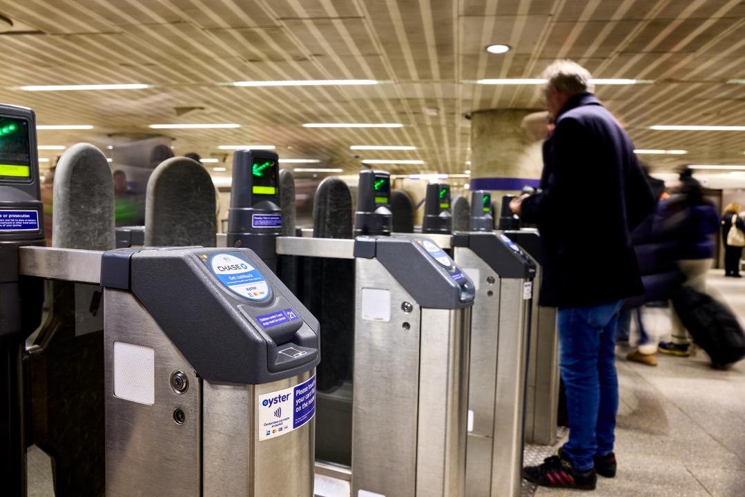 Indra Secures Seven Year Contract to Overhaul TfL’s Ticketing and ...