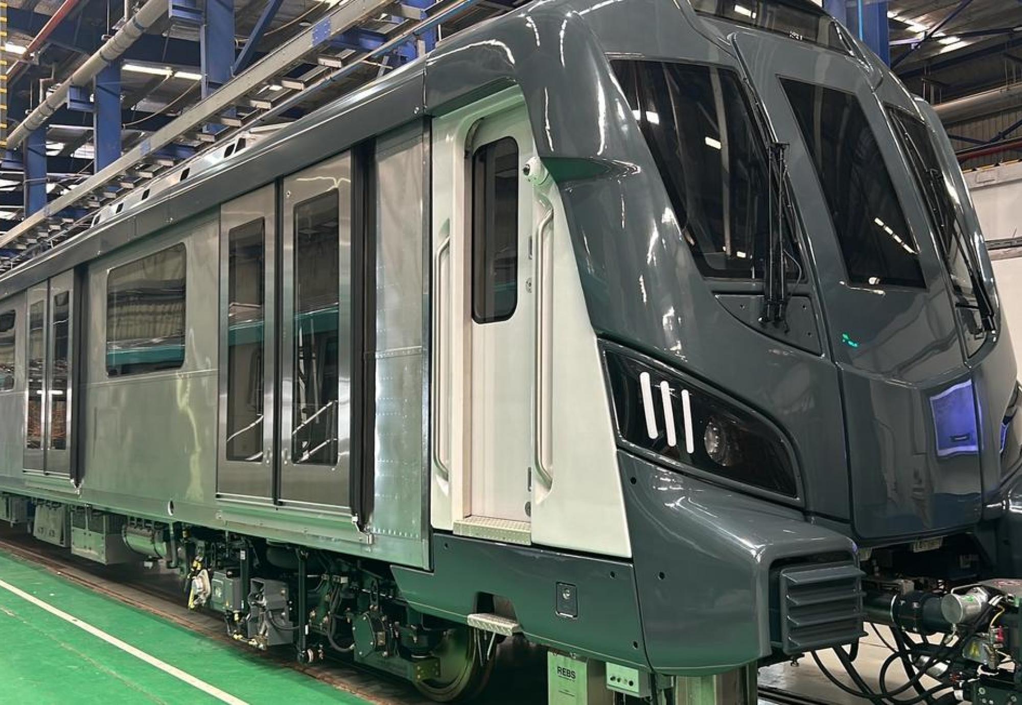 Alstom supplies first train for new overhead metro line | Rail News