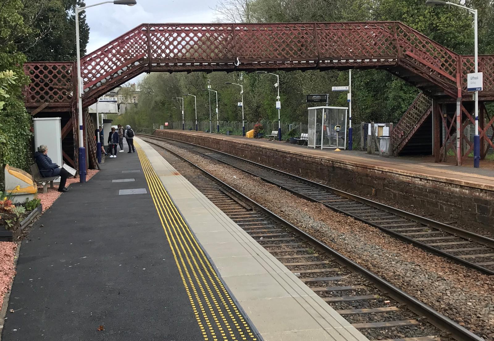 Network Rail upgrades Glasgow and East Renfrewshire platforms with £1 ...
