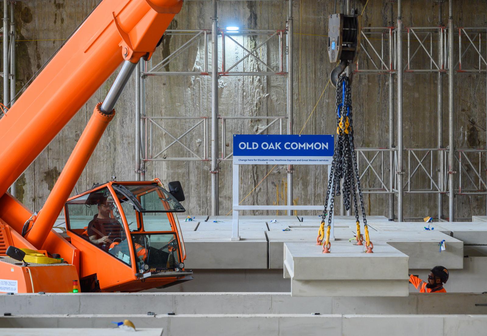 HS2 Installs First Passenger Platforms at Old Oak Common | Rail News