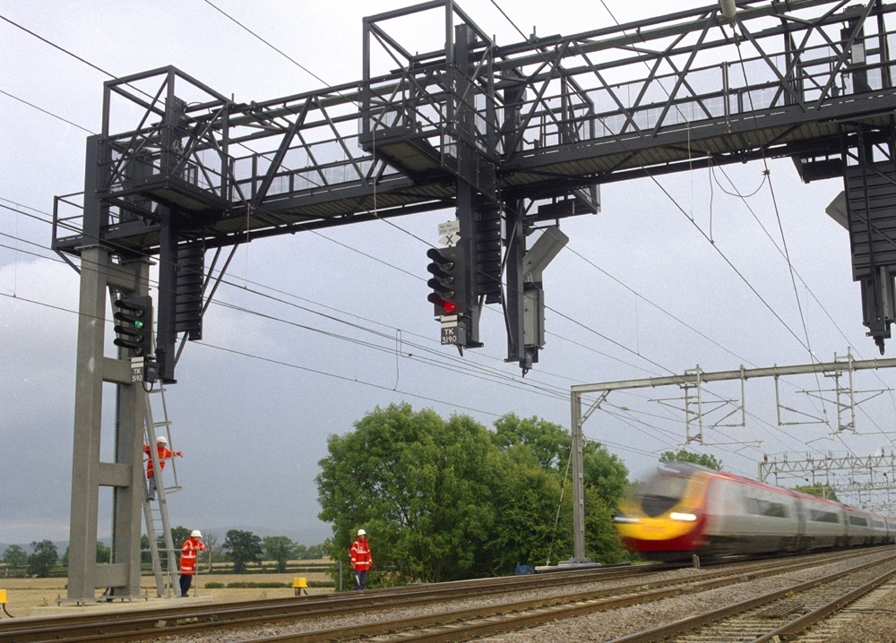 Ansaldo STS and Linbrooke win £34.5m Ferriby-Gilberdyke resignalling ...