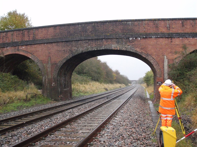 Railway Surveys Guidance Note highlights importance of safety